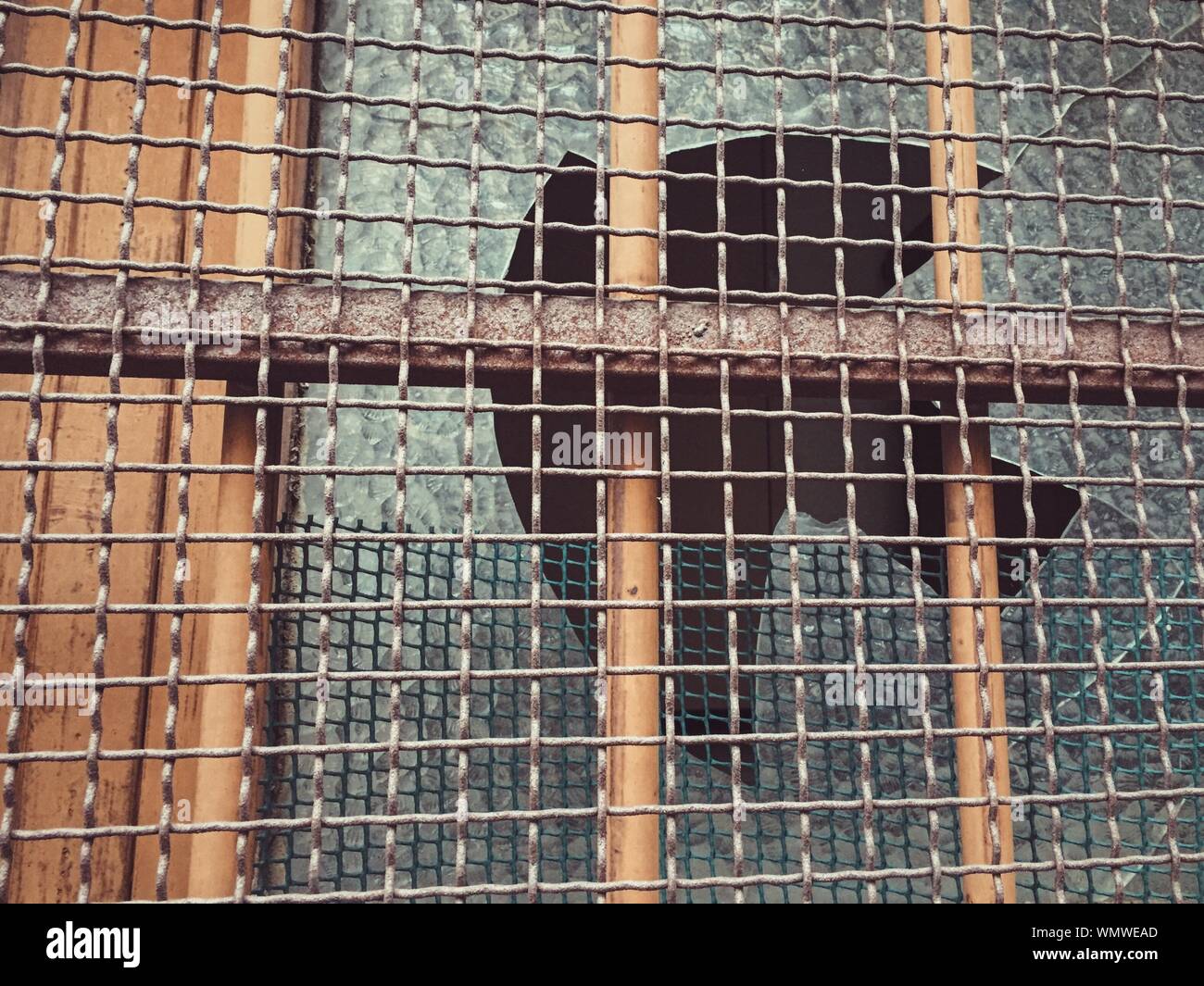 Broken Grate High Resolution Stock Photography and Images - Alamy