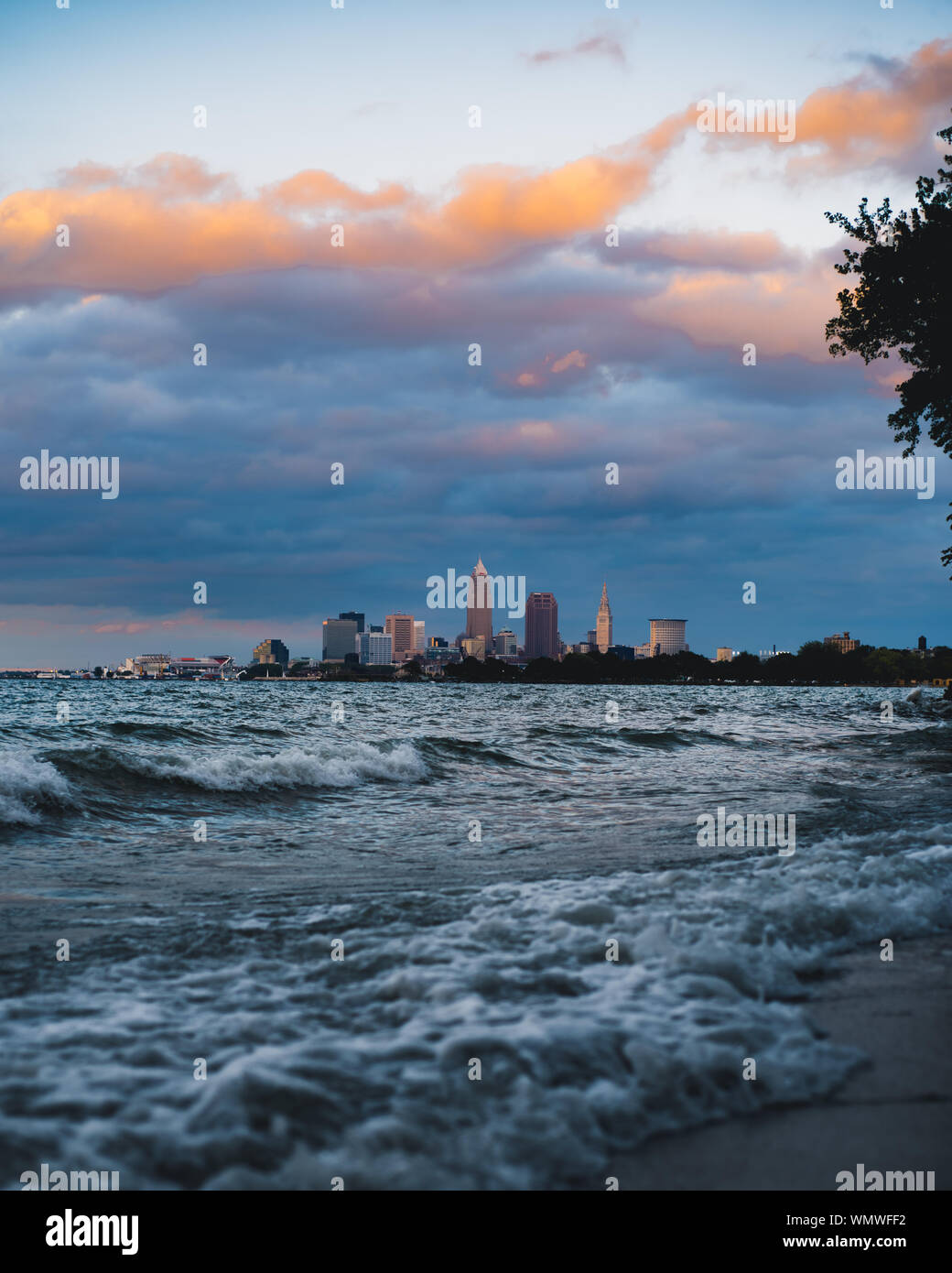 Cleveland Skyline at Sunset on the Beach Stock Photo - Alamy