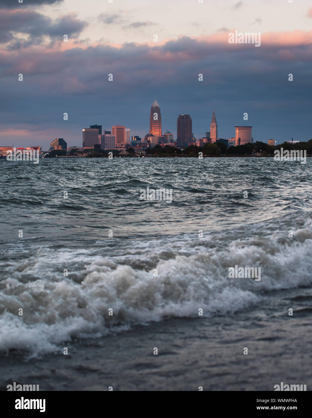 Cleveland Skyline at Sunset on the Beach Stock Photo - Alamy