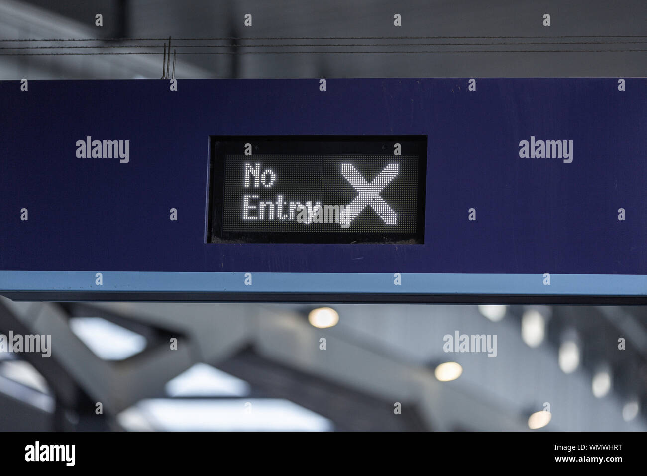 Isolated no entry sign hi-res stock photography and images - Alamy