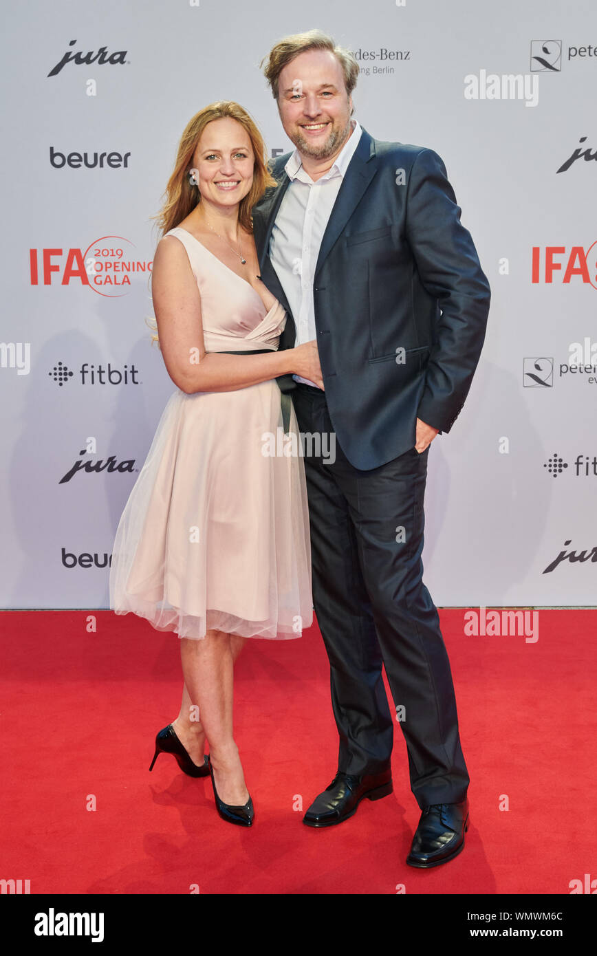 Berlin, Germany. 05th Sep, 2019. Actor Stephan Grossmann comes with his ...