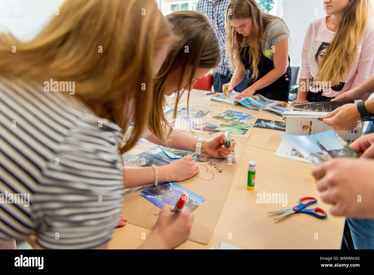 Travel class hi-res stock photography and images - Alamy