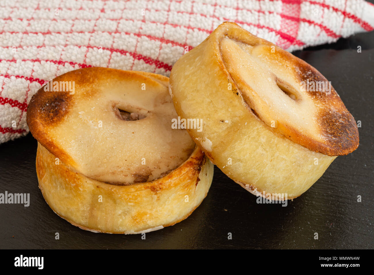 Scotch pie hi-res stock photography and images - Alamy