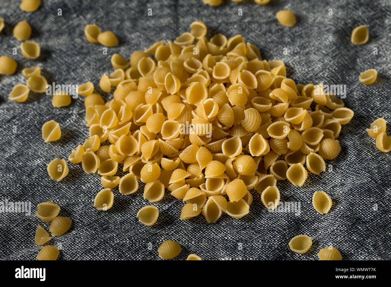 Macaroni shells hi-res stock photography and images - Alamy