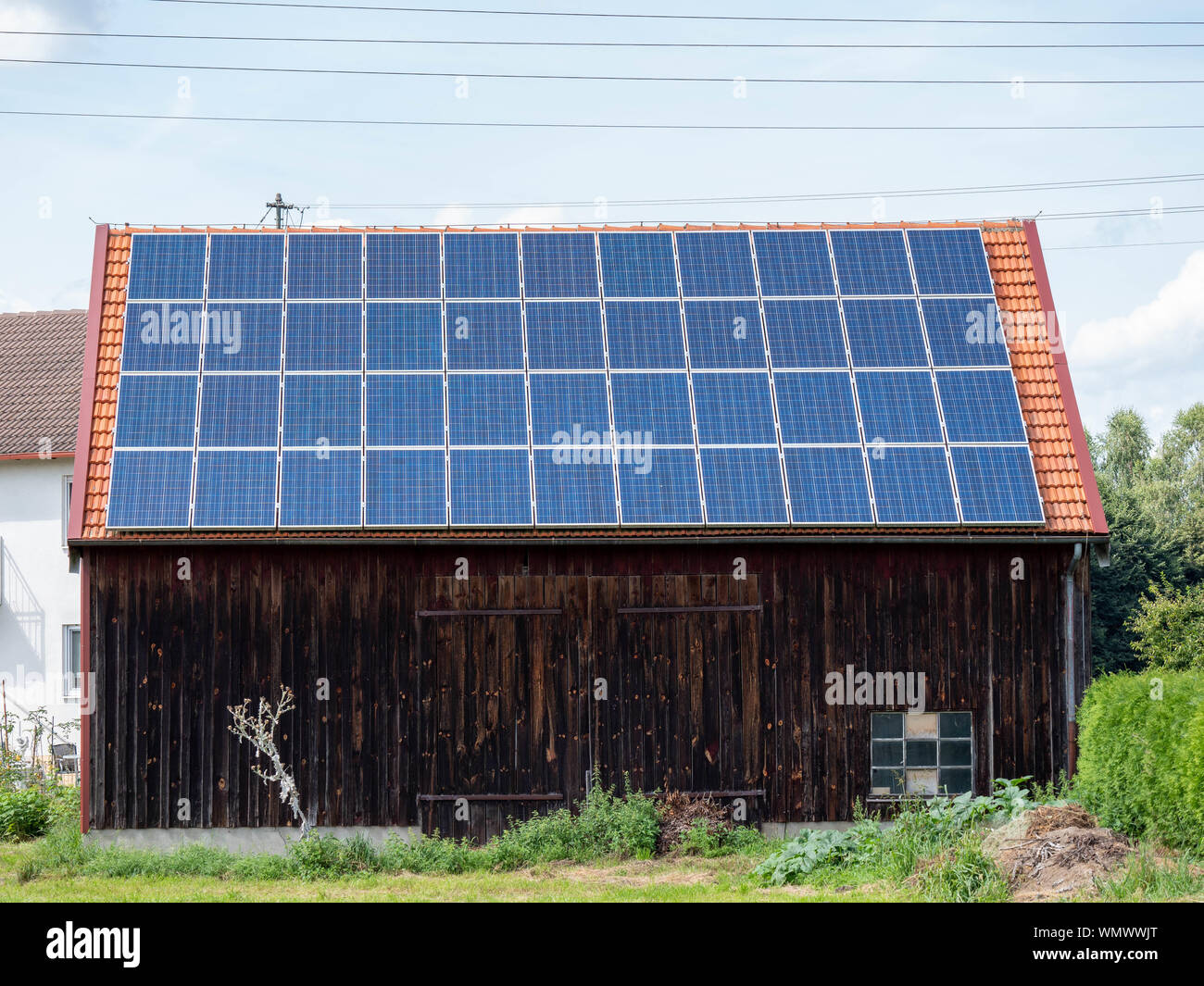 Solar panel on roof of a barn hi-res stock photography and images - Alamy