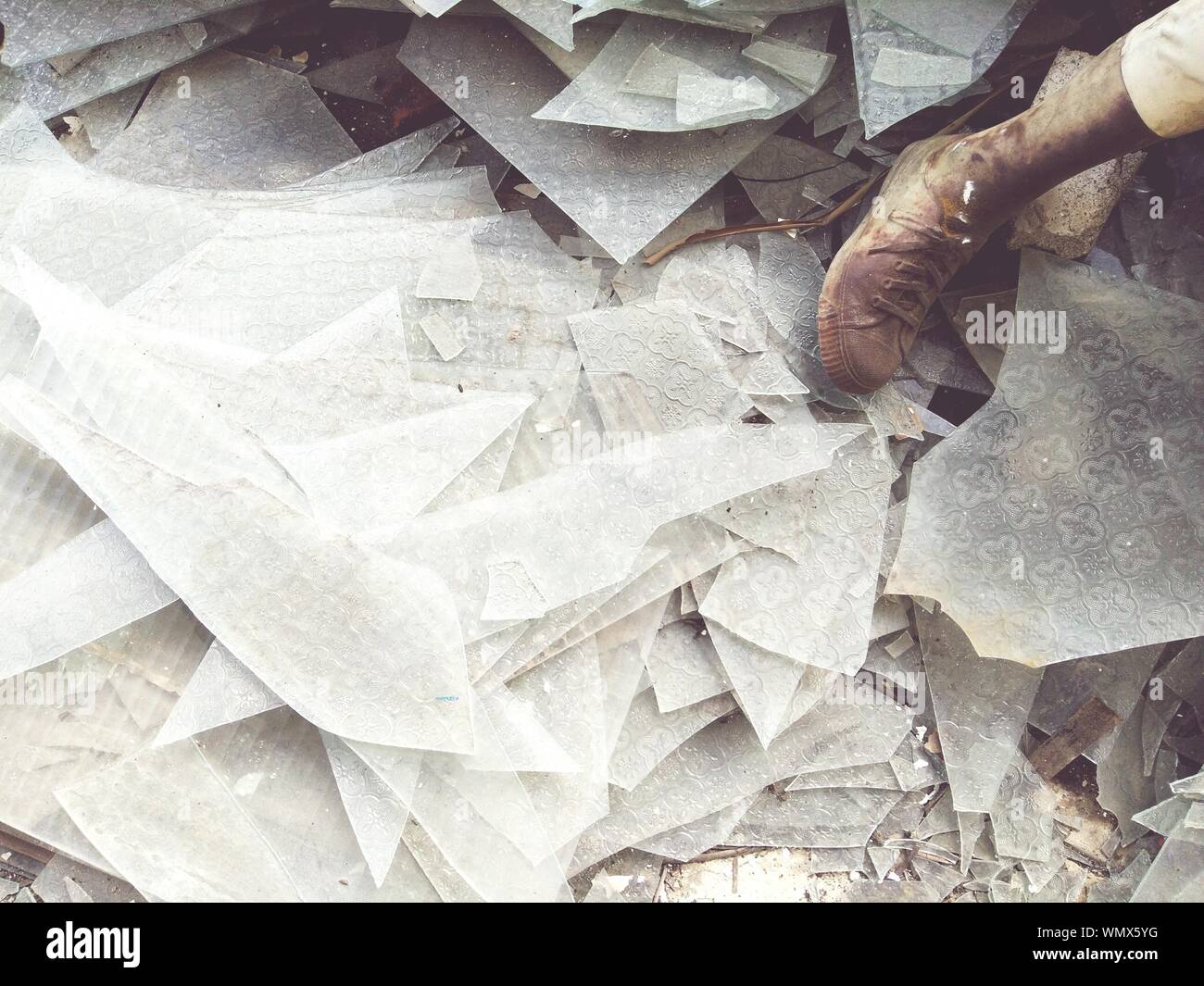 Shattered leg hi-res stock photography and images - Alamy