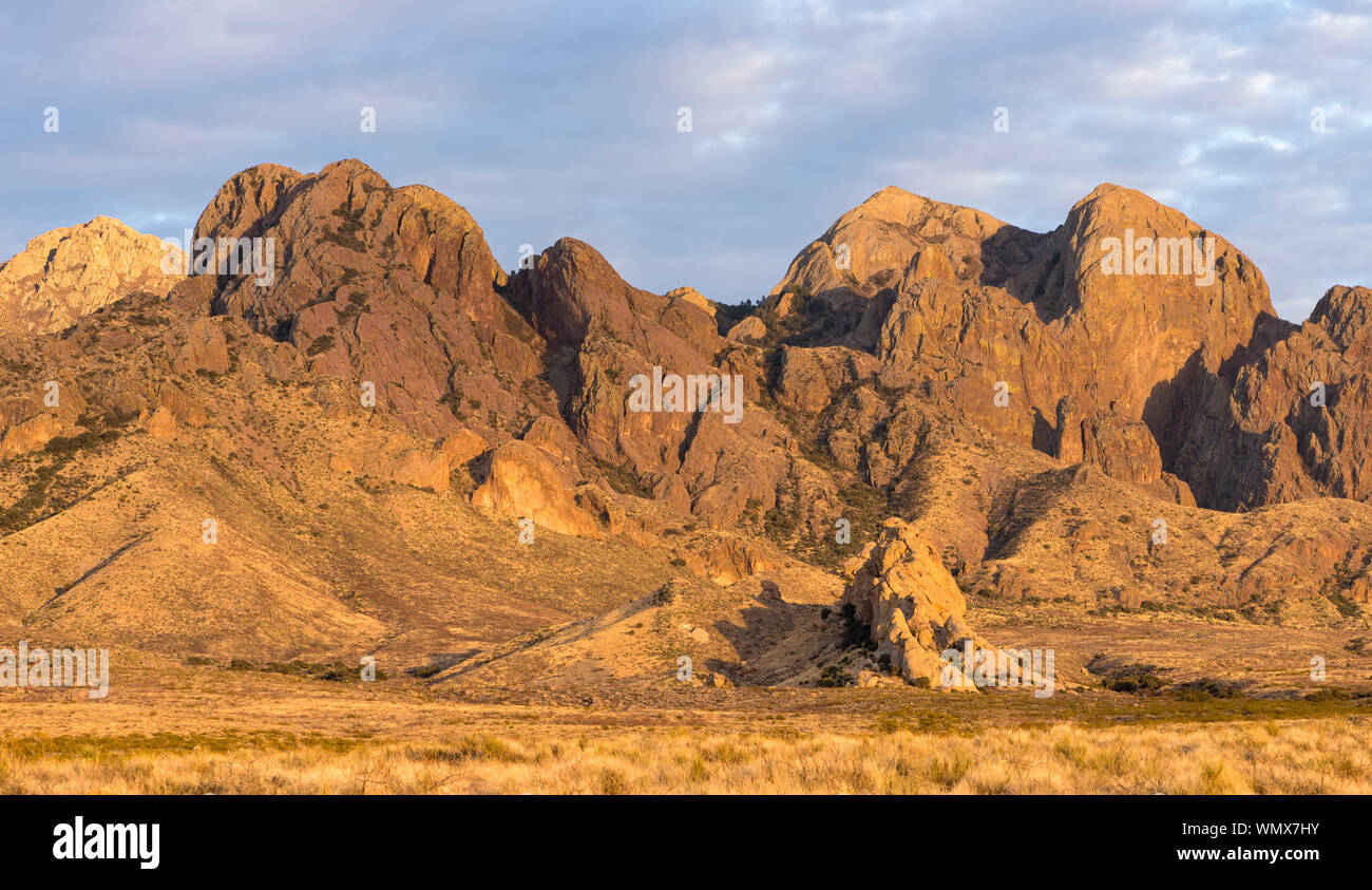 Mountain peaks in new mexico hi-res stock photography and images - Alamy