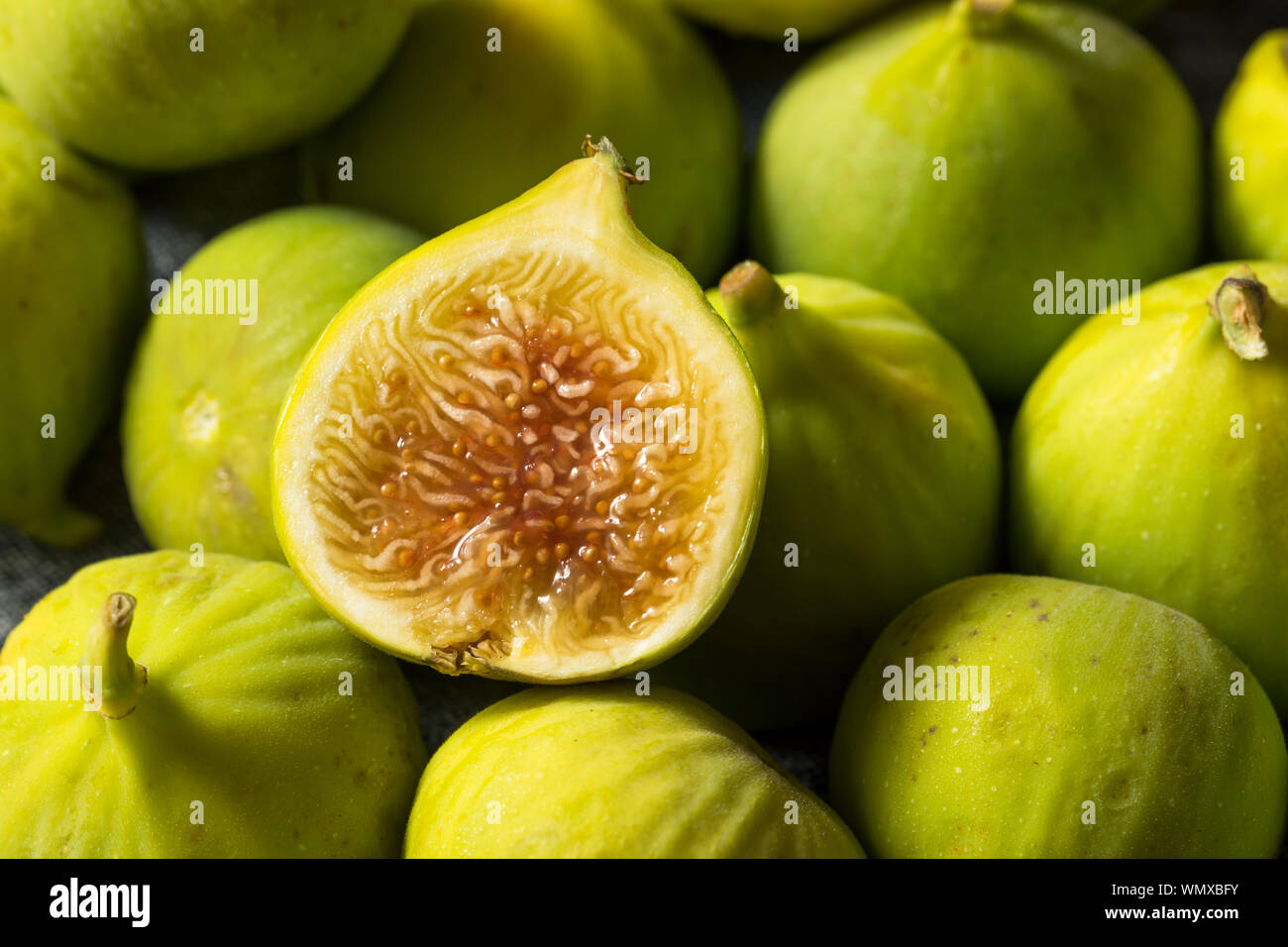 Raw Green Organic Figs Ready to Eat Stock Photo - Alamy