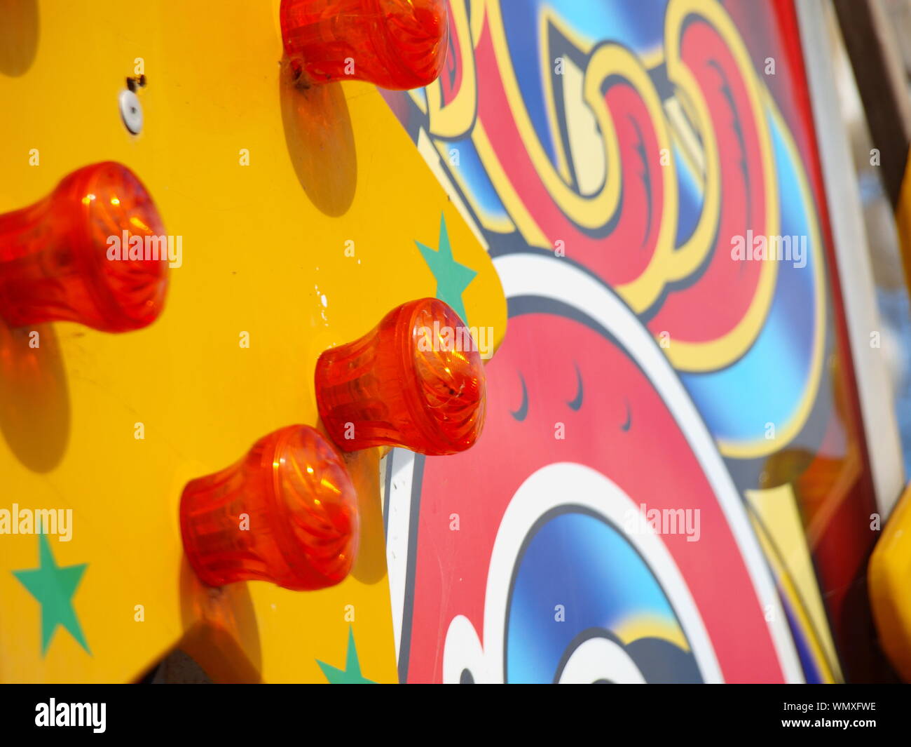 Traditional funfair sign writing hi-res stock photography and images ...