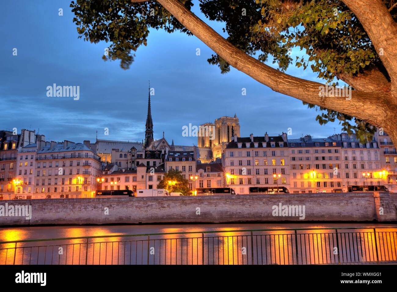 Paris seine fluss panorama hi-res stock photography and images - Alamy