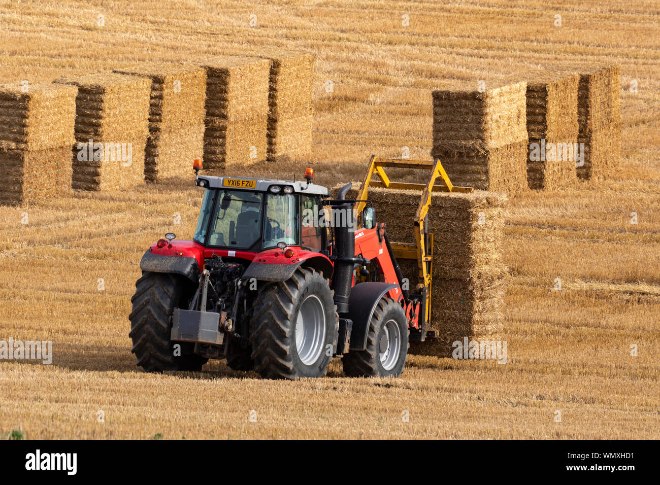 Harvest vehicle hi-res stock photography and images - Alamy