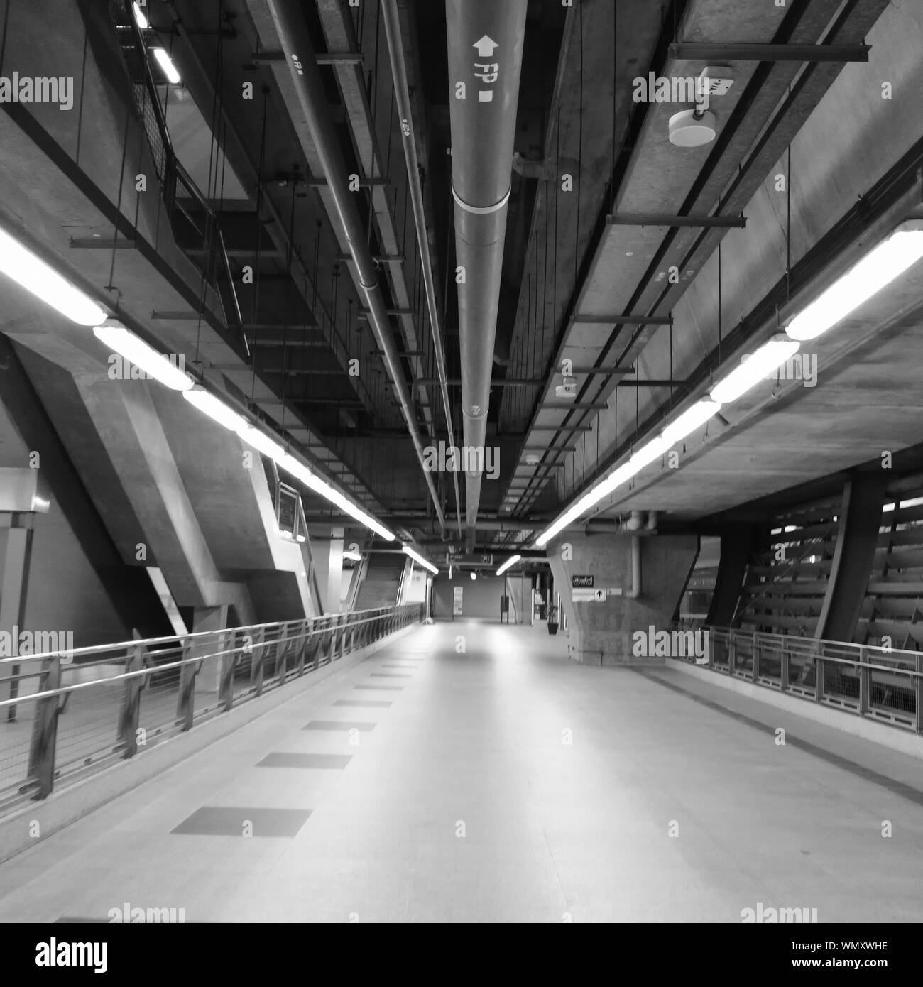 City corridor hi-res stock photography and images - Alamy