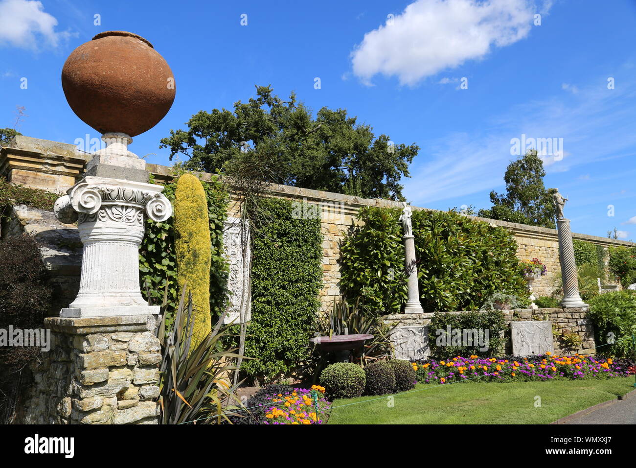 Italian Garden, Hever Castle, Hever, Edenbridge, Kent, England, Great ...
