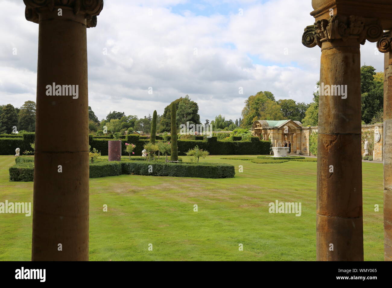 Italian Garden, Hever Castle, Hever, Edenbridge, Kent, England, Great ...