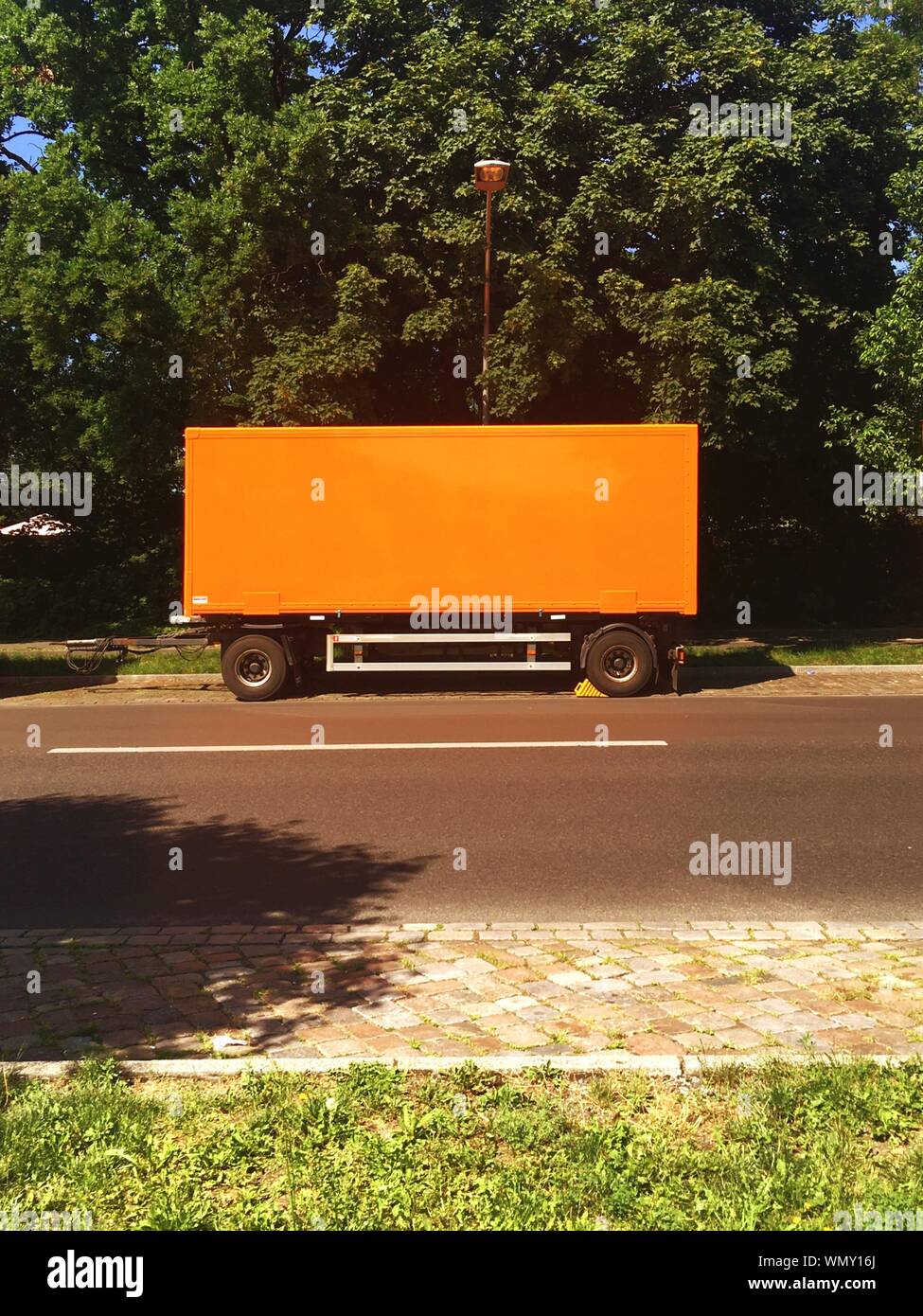 Orange color trailer hi-res stock photography and images - Alamy