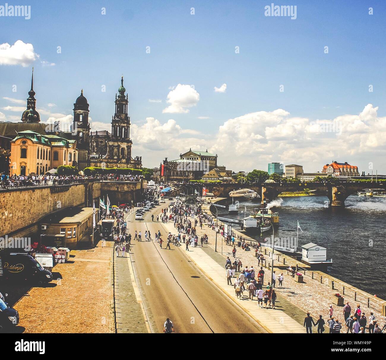 Crowd on the bridge High Resolution Stock Photography and Images - Alamy