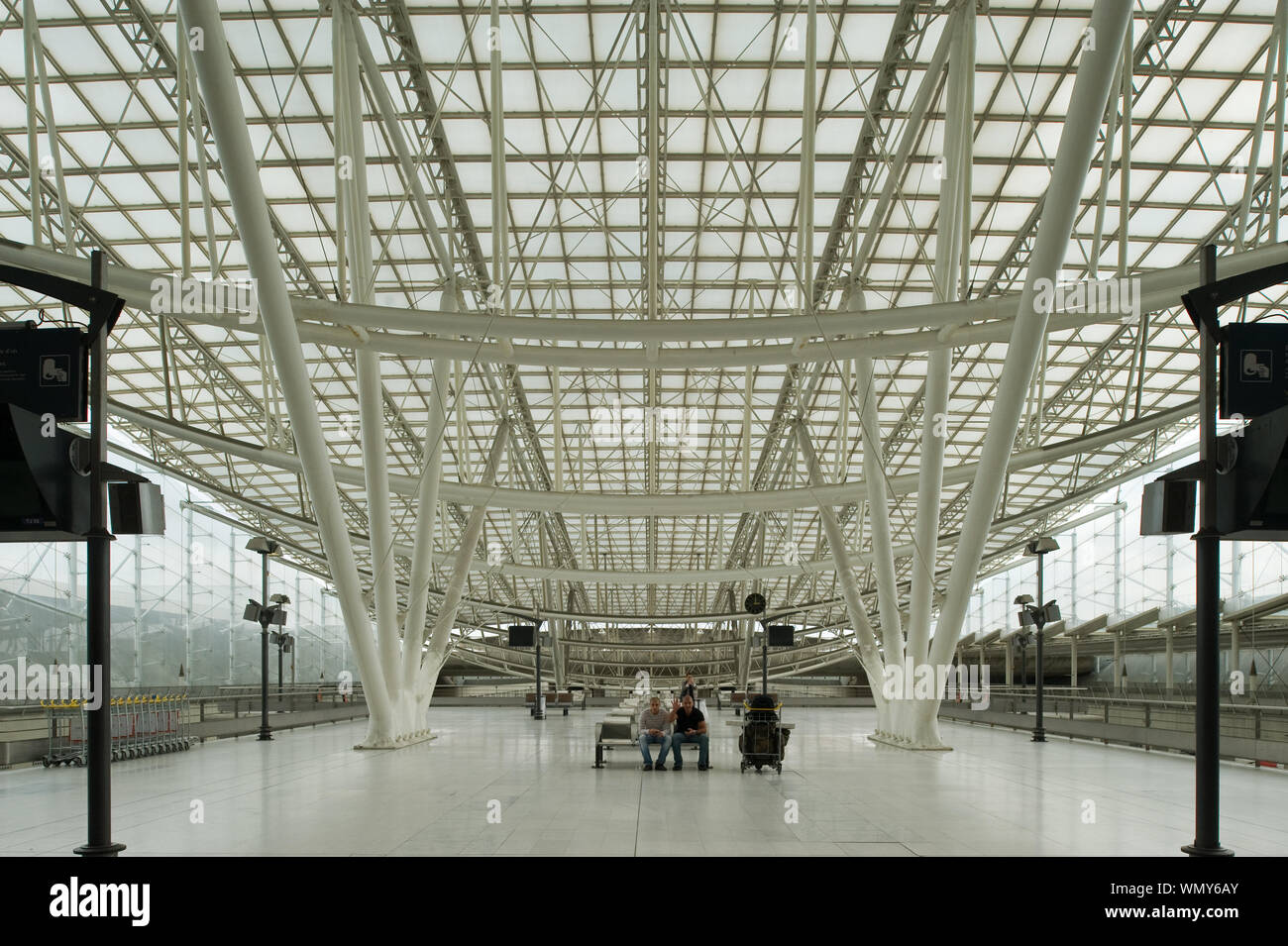 Paris, TGV-Station Charles-de-Gaulle, TGV-Bahnhof, Module d’Échanges ...