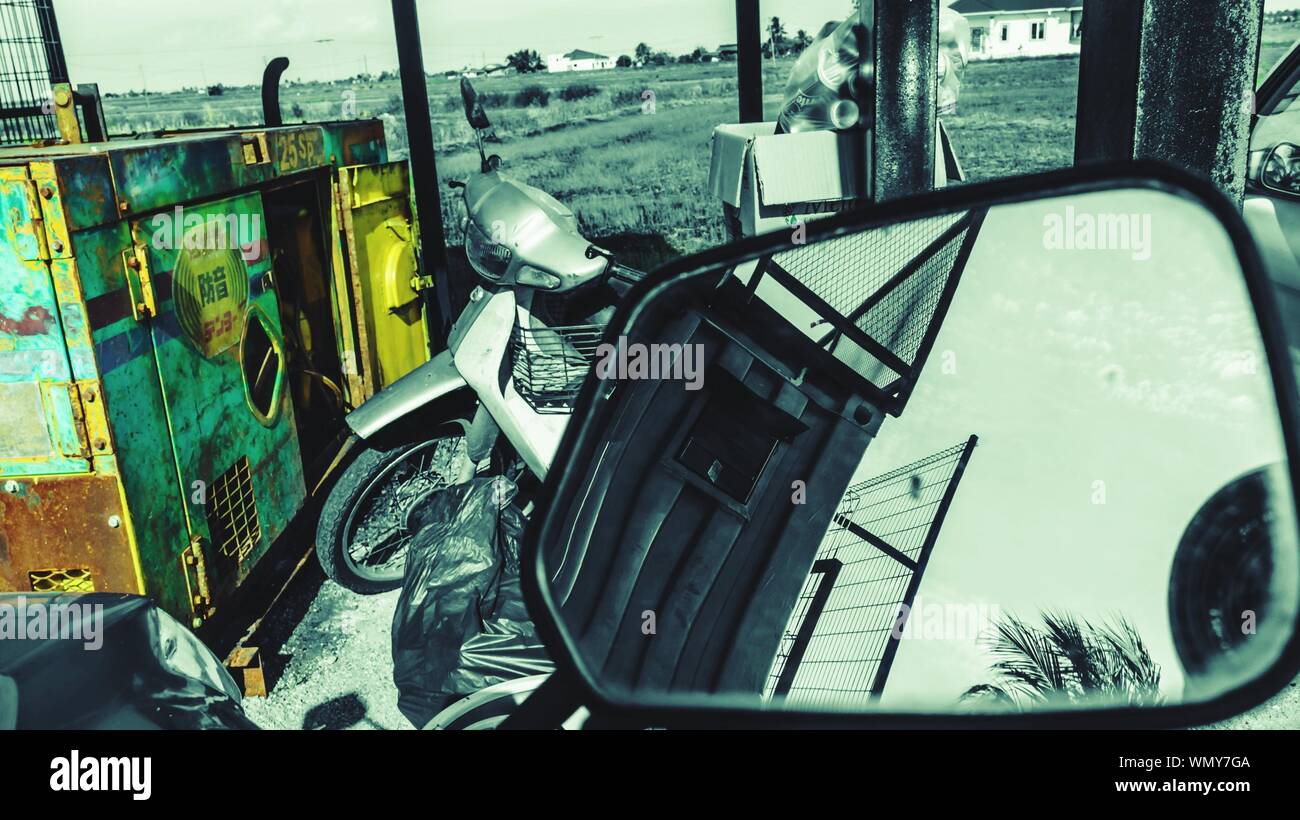 Reflection reflections in car window hi-res stock photography and ...