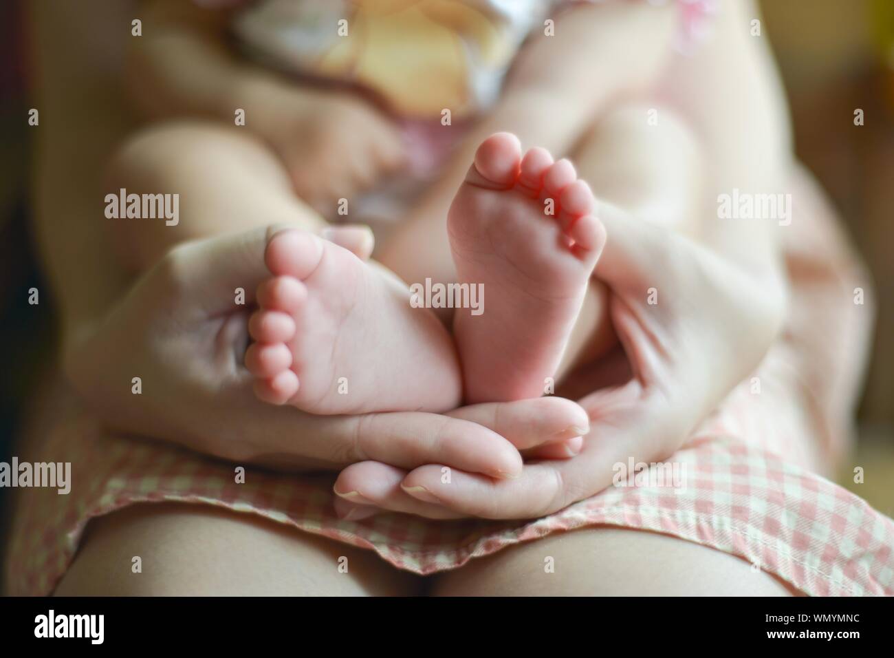 Baby feet pattern hi-res stock photography and images - Alamy