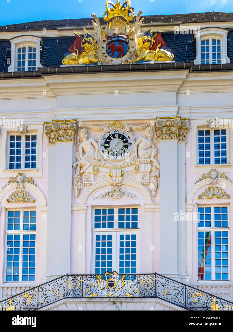 18th Century Town Hall High Resolution Stock Photography and Images - Alamy