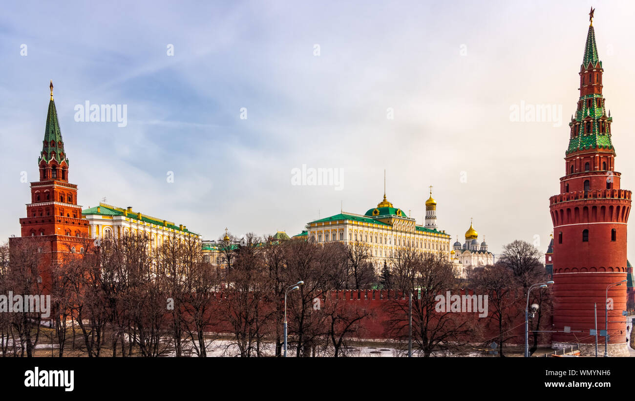 Panoramic view at Kremlin surrounding red walls with Borovitskaya and ...