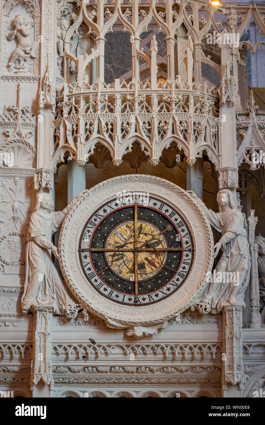 Astrological clock from 16th century hi-res stock photography and ...