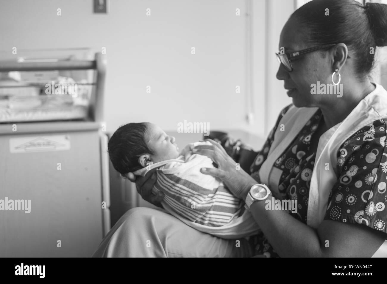 Baby hospital hi-res stock photography and images - Alamy