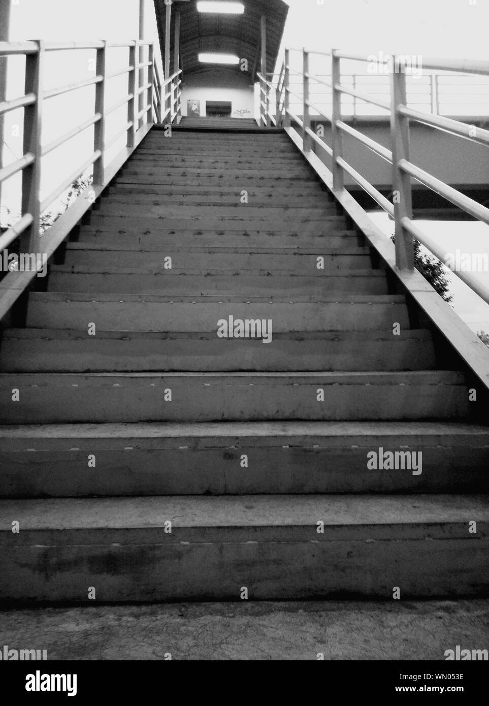 Overpass staircase hi-res stock photography and images - Alamy