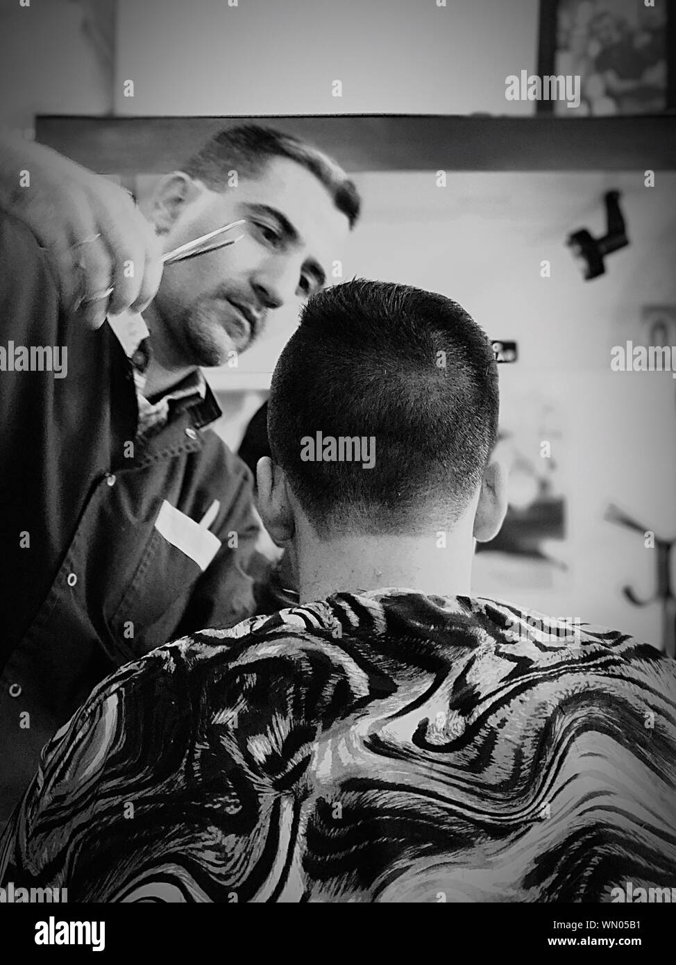 Barber shop customer hi-res stock photography and images - Alamy