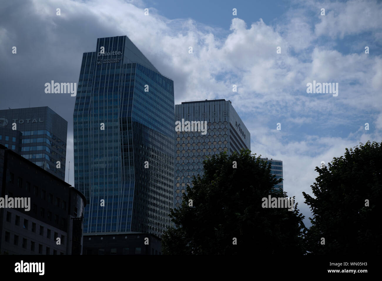Tour Majunga et Tour Ariane Stock Photo - Alamy