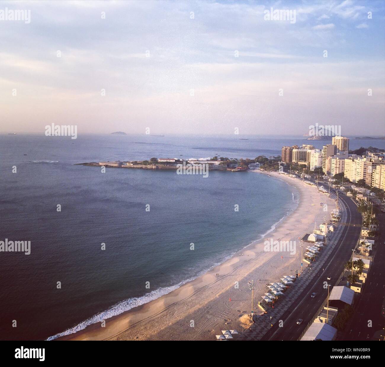 Shoreline car hi-res stock photography and images - Alamy