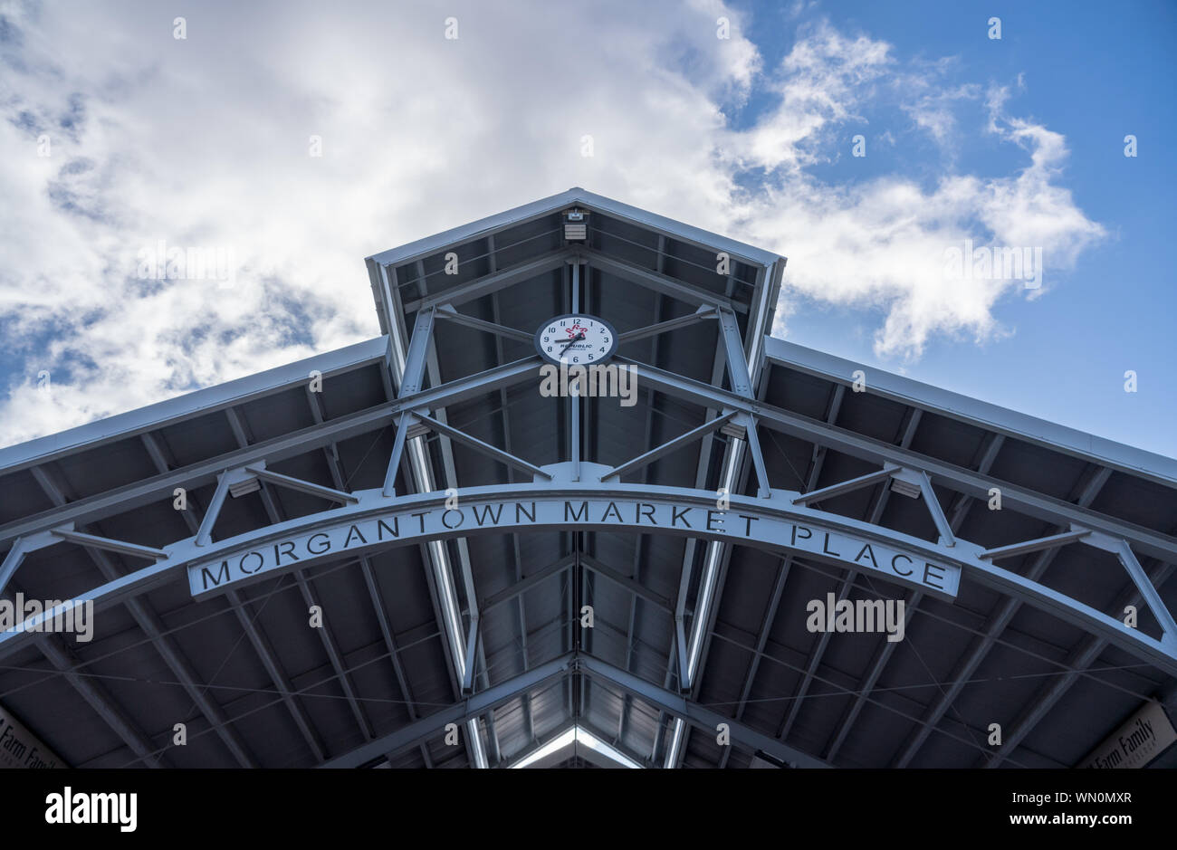 Roof of Morgantown Market Place for outdoor farmers market Stock Photo ...