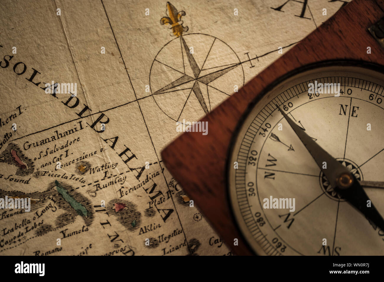 Map compass image hi-res stock photography and images - Alamy