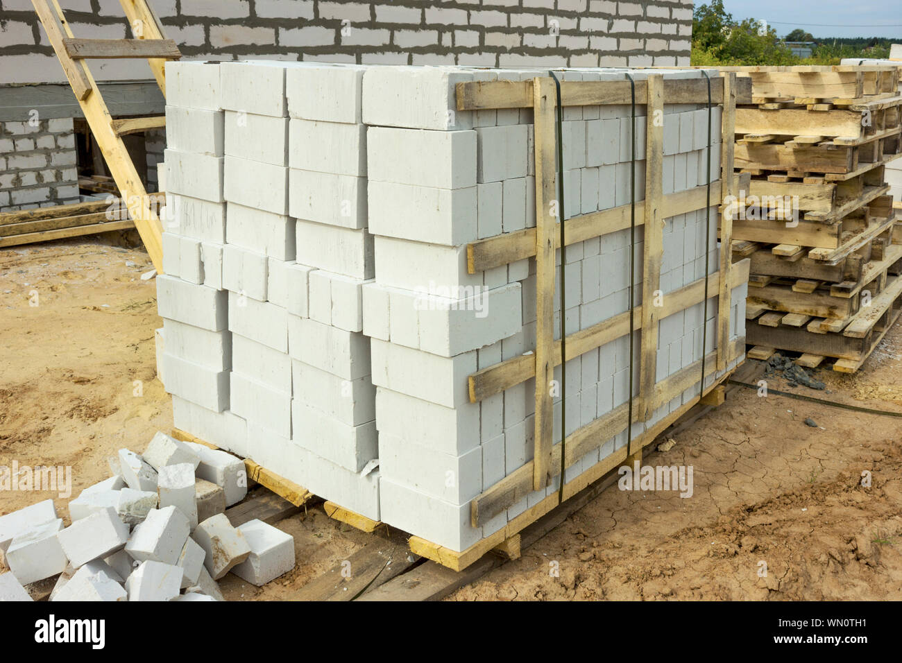 Packed aerated concrete blocks hi-res stock photography and images - Alamy