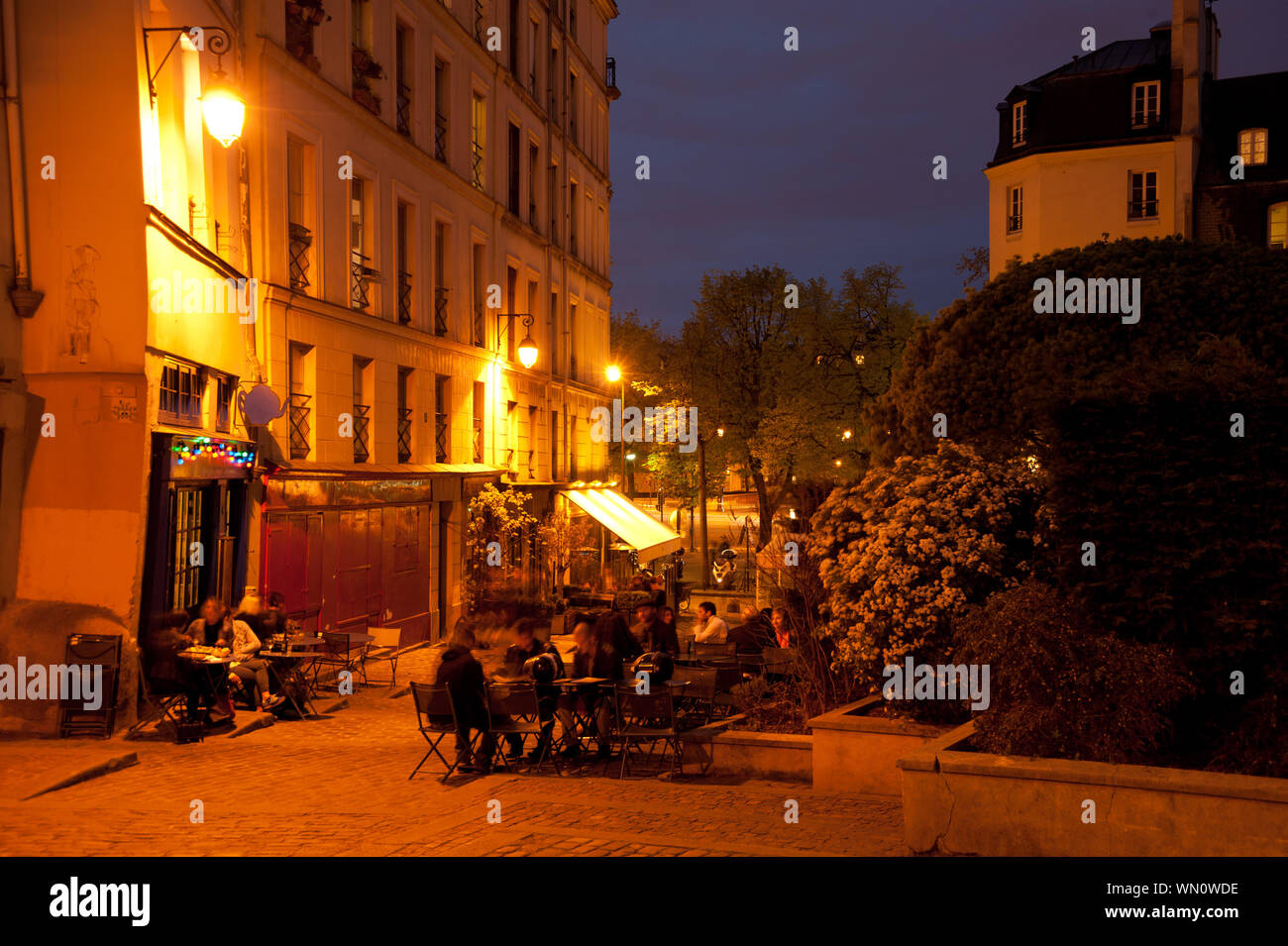 Paris, Marais, Rue des Barres Stock Photo - Alamy