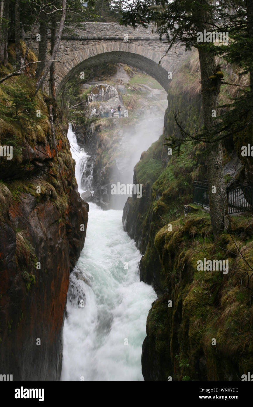 Built over waterfall hi-res stock photography and images - Alamy