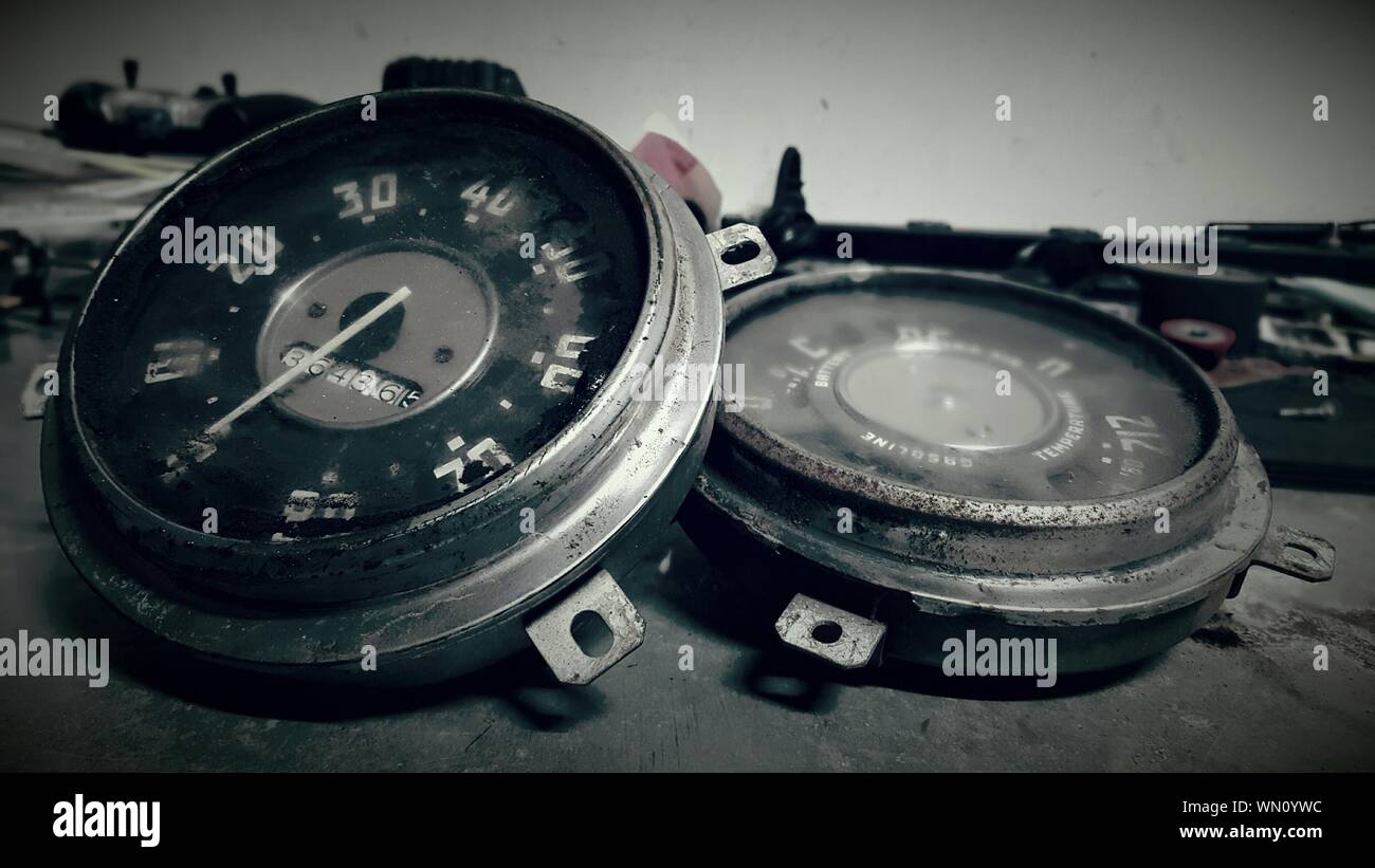 Old speedometers hi-res stock photography and images - Alamy