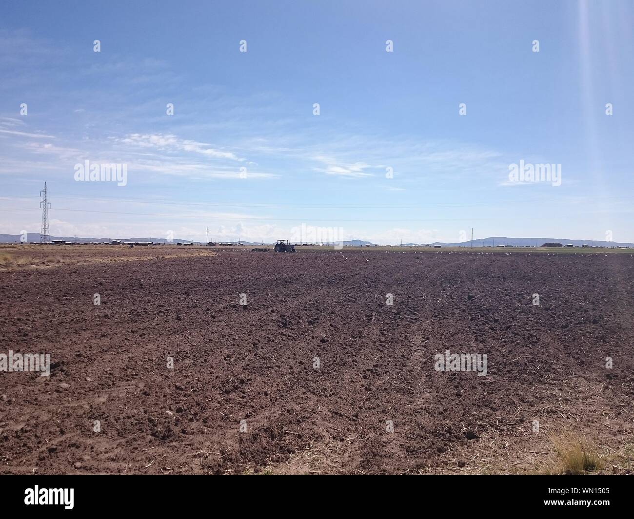 Empty field hi-res stock photography and images - Alamy