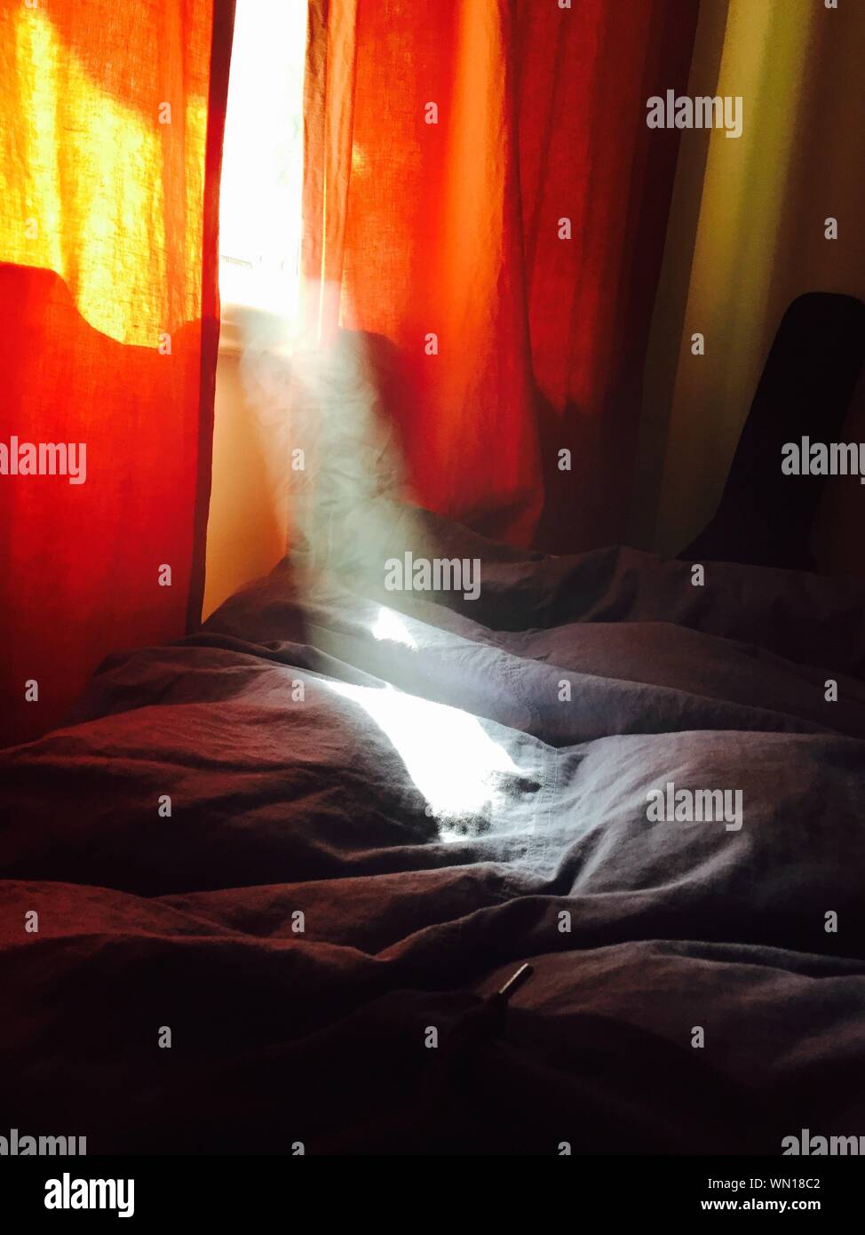 Curtain bed hi-res stock photography and images - Alamy