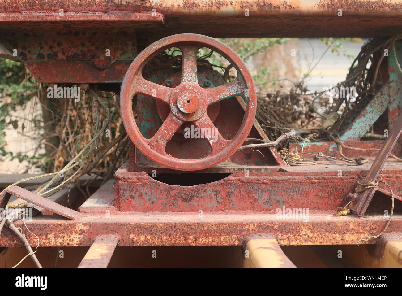 Valve machine part hi-res stock photography and images - Alamy