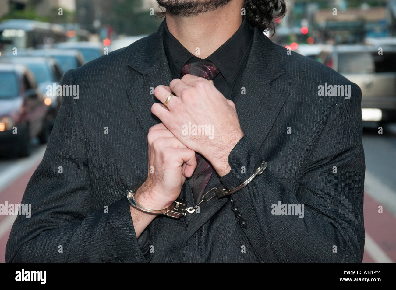 To handcuff hi-res stock photography and images - Alamy