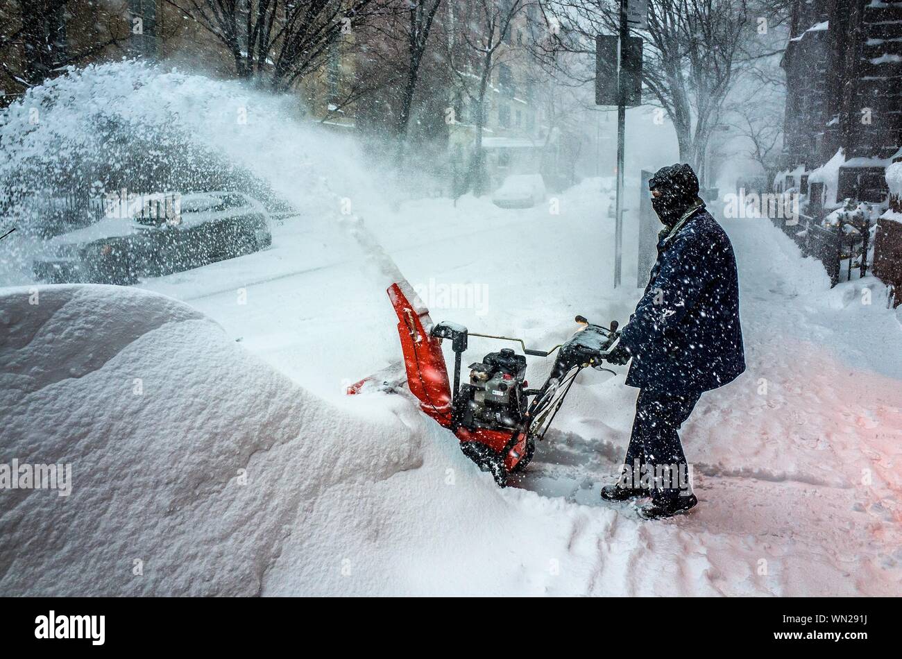Man snowblower hi-res stock photography and images - Alamy