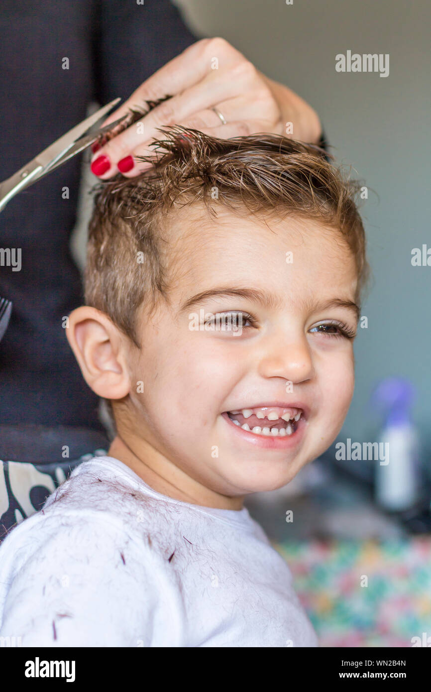 Portrait haircut hi-res stock photography and images - Alamy