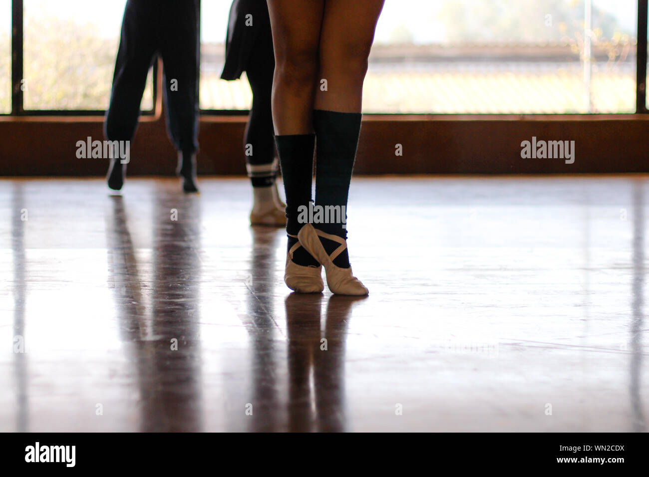 Women in dance hi-res stock photography and images - Alamy