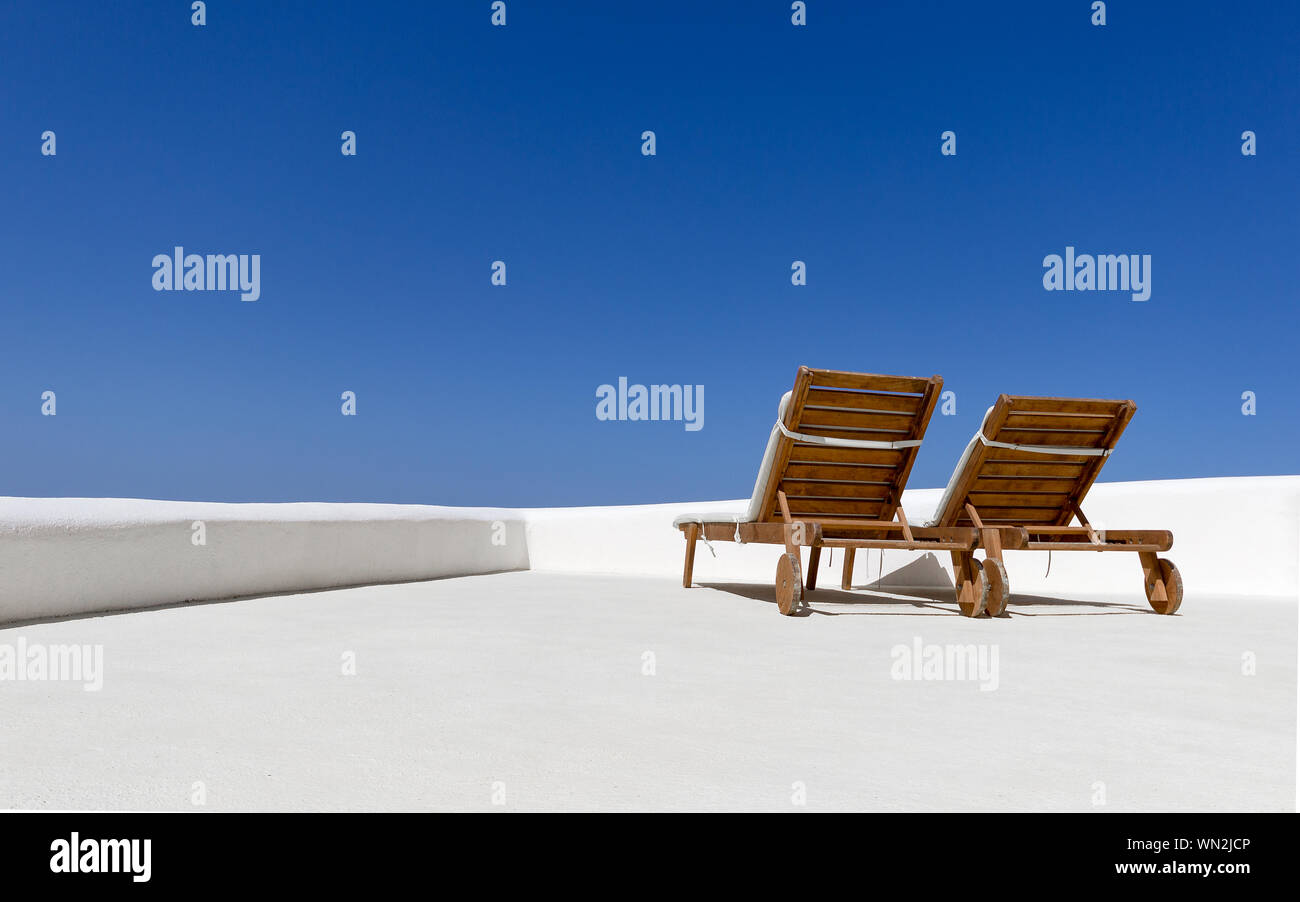 White terrace hi-res stock photography and images - Alamy