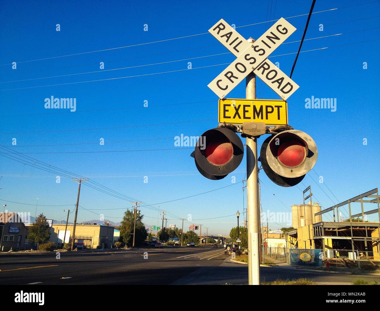 Railroad crossing sign hi-res stock photography and images - Alamy