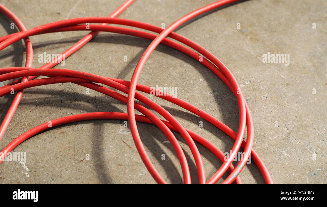 wayar headset merah biru - Rose Mills