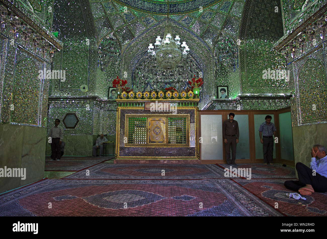 Shah Cherah Mosque in Shiraz, Iran. Mirror Mosque Stock Photo - Alamy