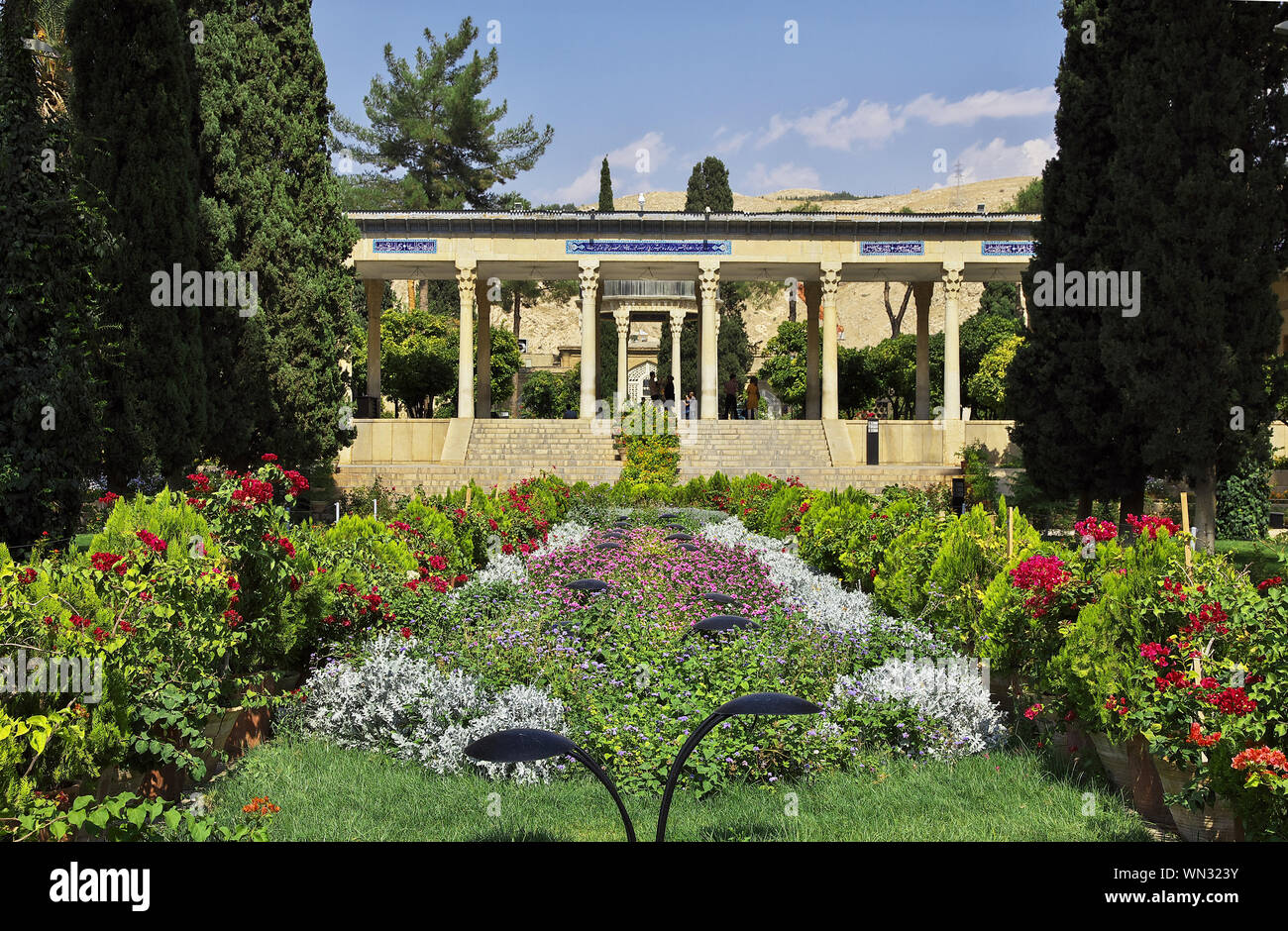 Tomb of Hafez in Shiraz, Iran Stock Photo - Alamy