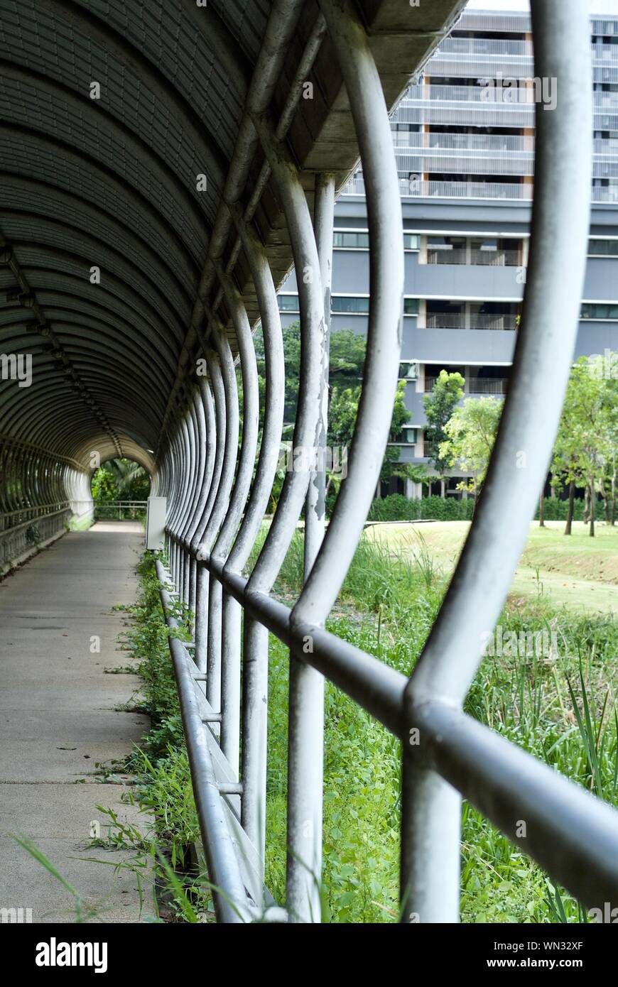 Grass covered building hi-res stock photography and images - Alamy